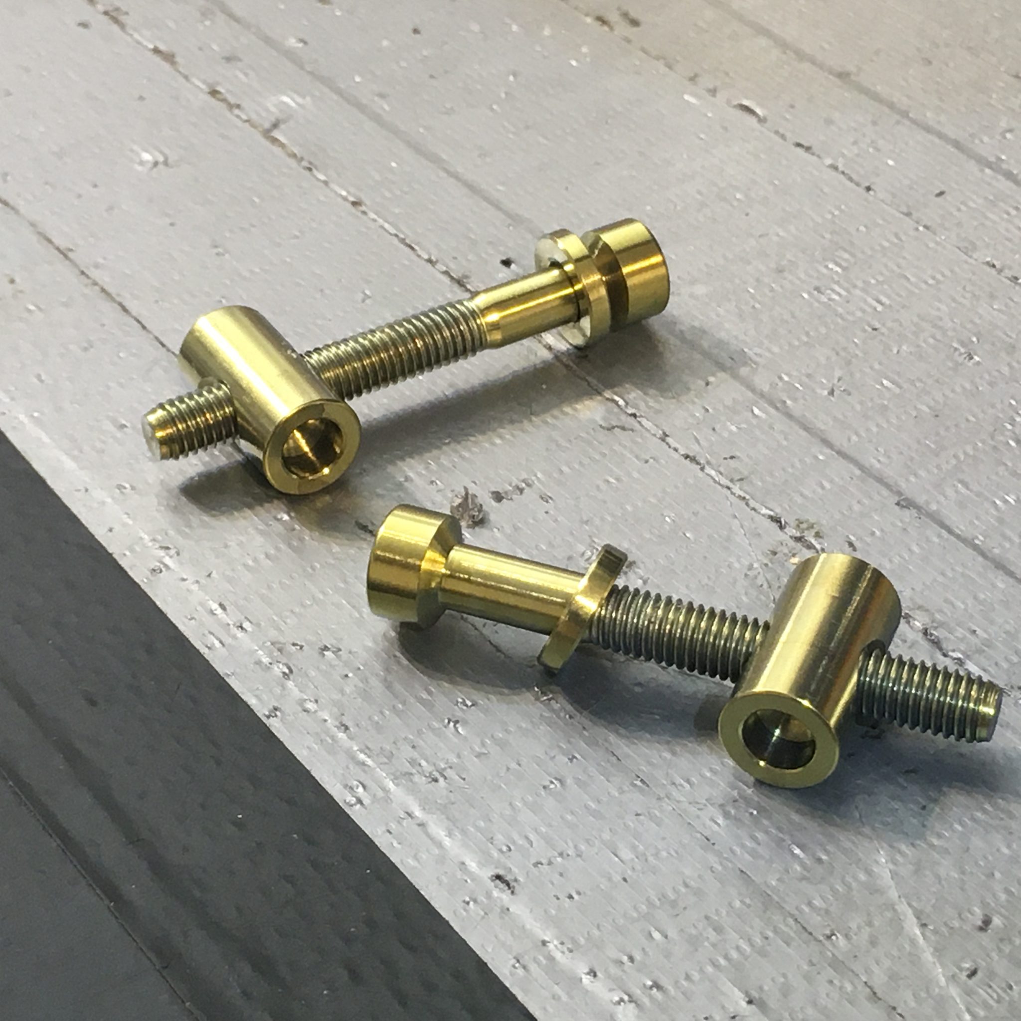 Thomson seat post bolts 40mm – TiBike